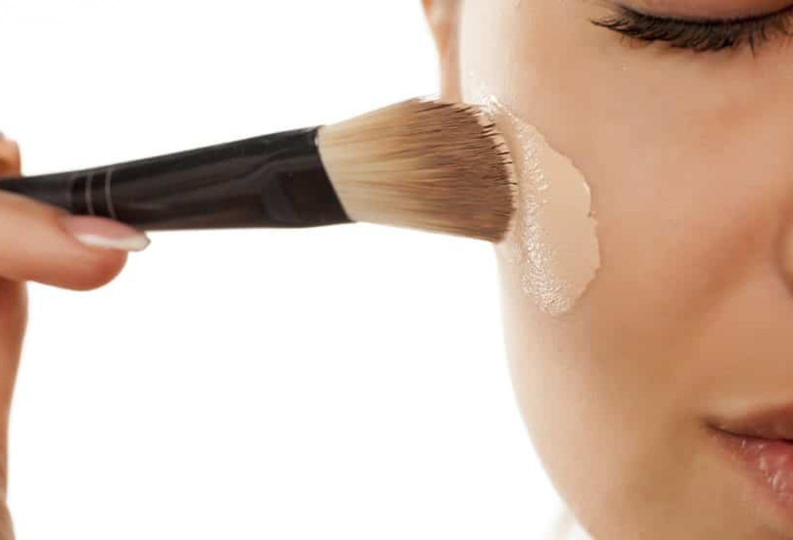 5 Benefits of Mineral Makeup | Short Hills Dermatology