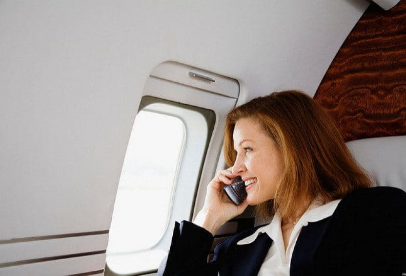 Tips For Keeping Skin Fresh On An Airplane | Short Hills Dermatology